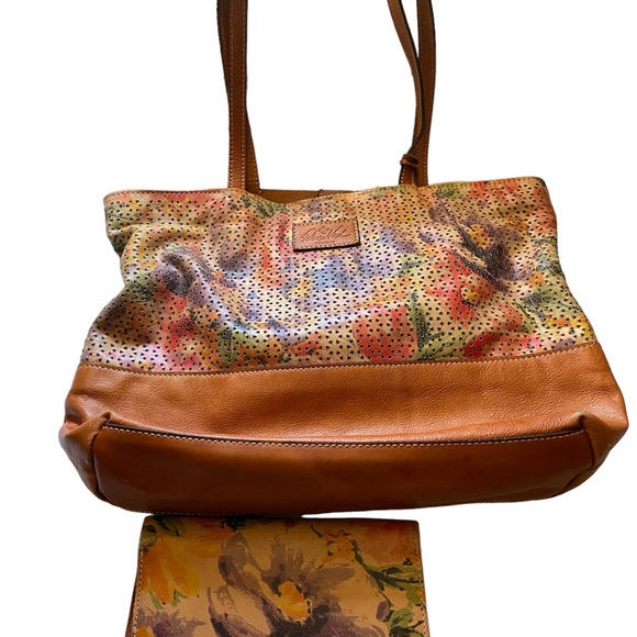 Patricia Nash | Bags | Patricia Nash Purse With Matching Wallet | Poshmark